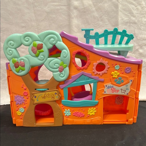 Littlest Pet Shop | Toys | Hasbro Lps Littlest Pet Shop Playhouse ...